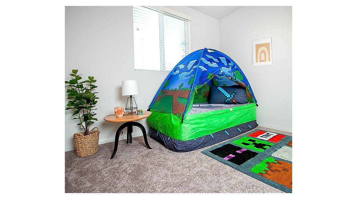 Minecraft Indoor Bed Tent: Fun Canopy for Kids' Adventure