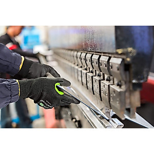 Honeywell CoreShield, 13 gauge HPPE/basalt black liner, nitrile micro-foam black coating, A4/D