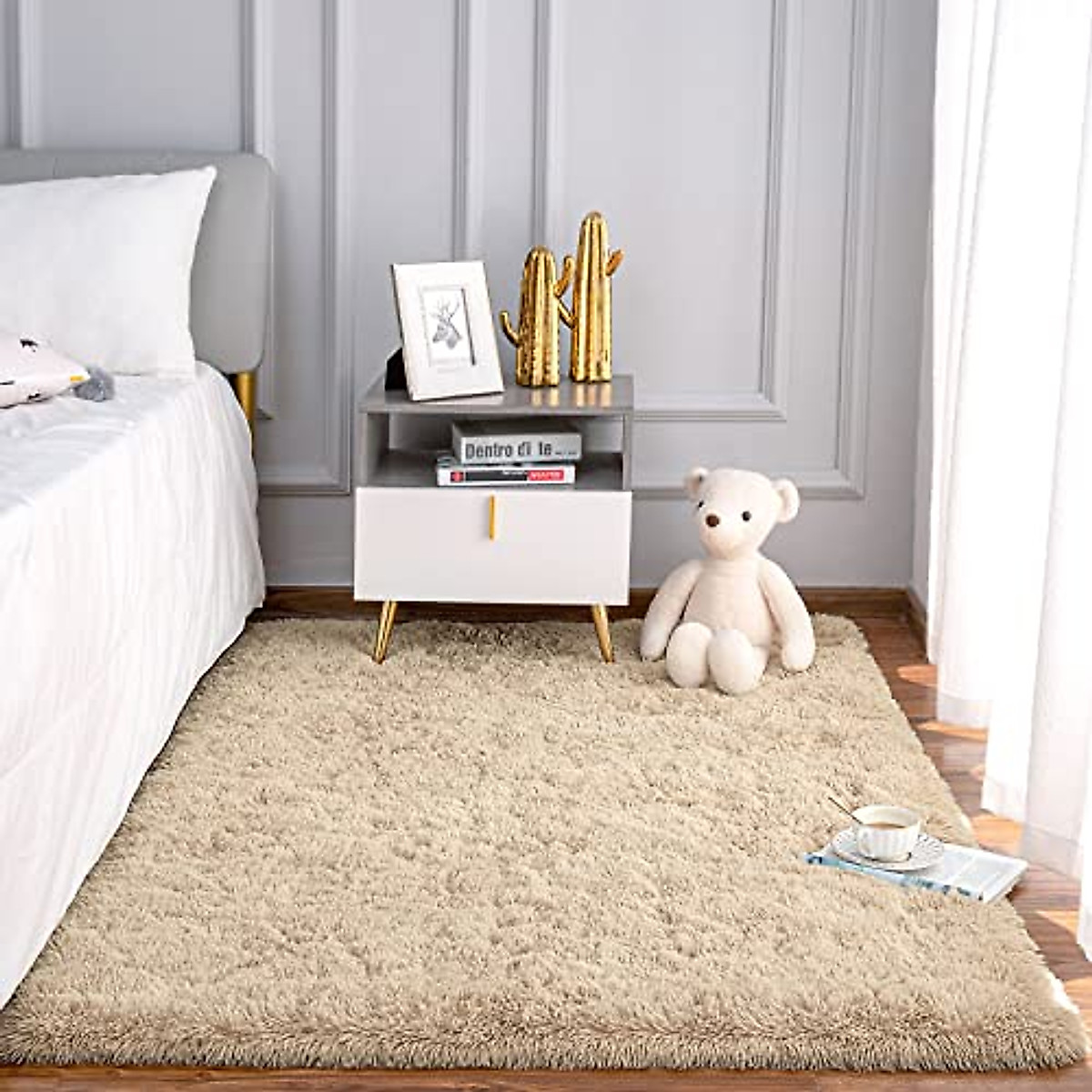 Wellber Modern Soft Shag Rugs, 3x5 Feet Beige Fluffy Home Decorative Carpets for Bedroom, Rectangle Durable Fuzzy Area Rug for Living Room Dorm Nursery, Plush Floor Shaggy Fur Throw Rug