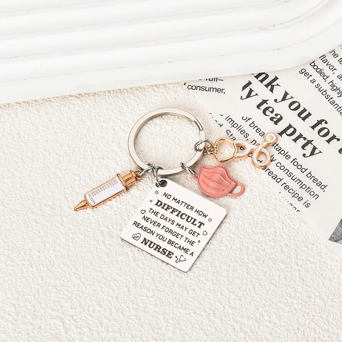 Guqqeuc Nurse Graduation Gifts Stethoscope Syringe Keychain for Doctor Nurse Appreciation Gifts for Women Nursing Grad Keyrings for Nurse Student Inspirational Gifts for Nurse Practitioner