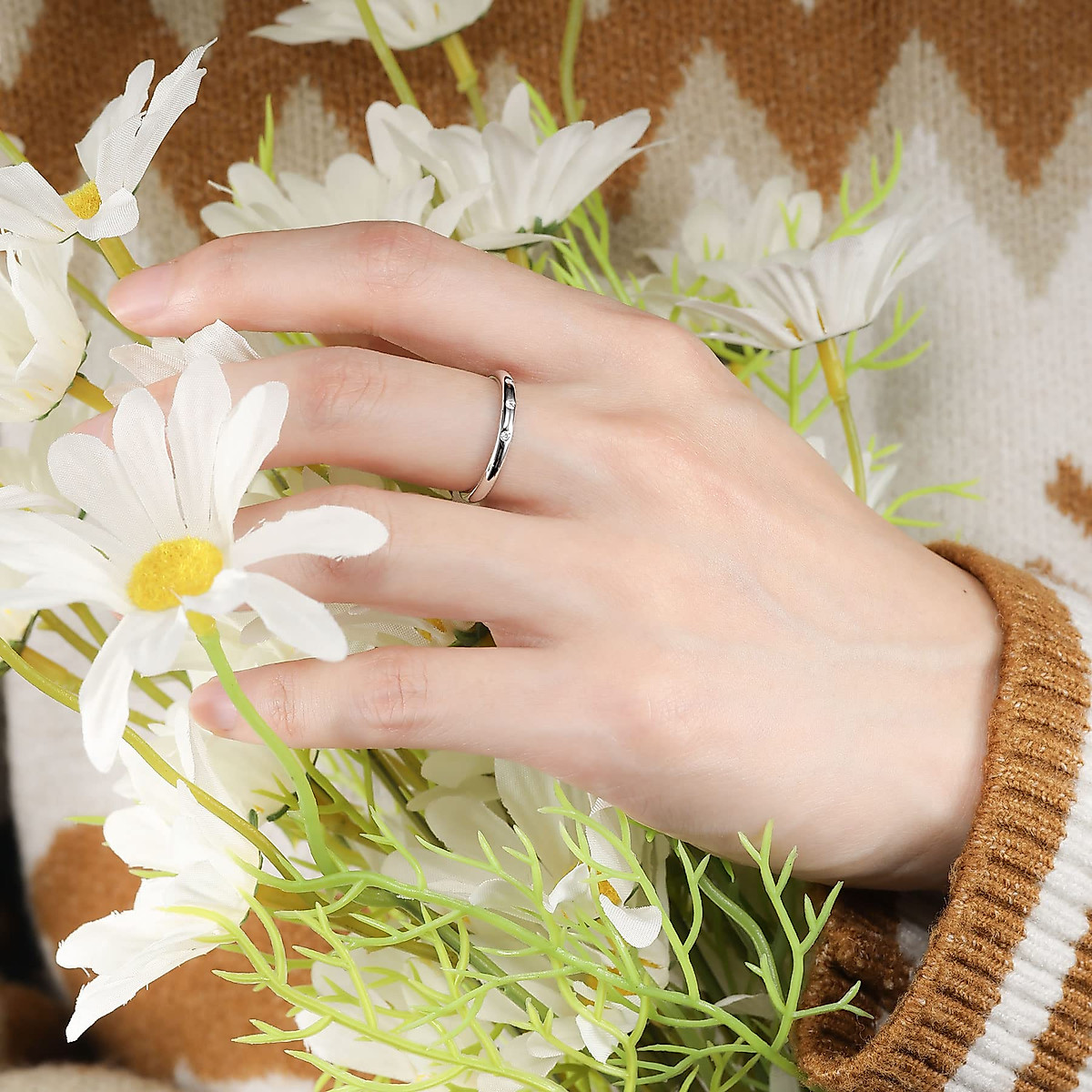 Ladylike Moissanite Wedding Bands Inlay Set Lab Created Diamond Rings 3 Stone Anniversary Rings for Women Valentines Day Gifts 18K White Gold Plated Sterling Silver Moissanite Rings, Size 8.5