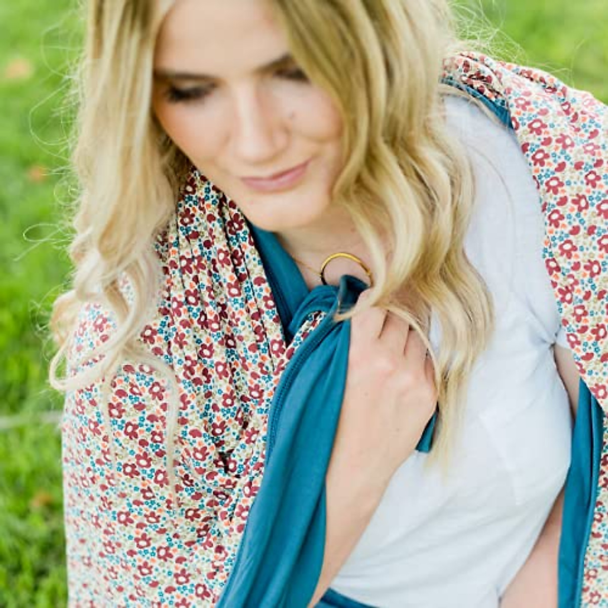 Soft Oversized Throw Blanket - Super Cozy Adult Size Large Swaddle Blankets for Bed, Sofa, Couch - Lightweight Jersey Knit Comfort Throws 57x72 Inch Long (Blue Red Ditsy Floral)