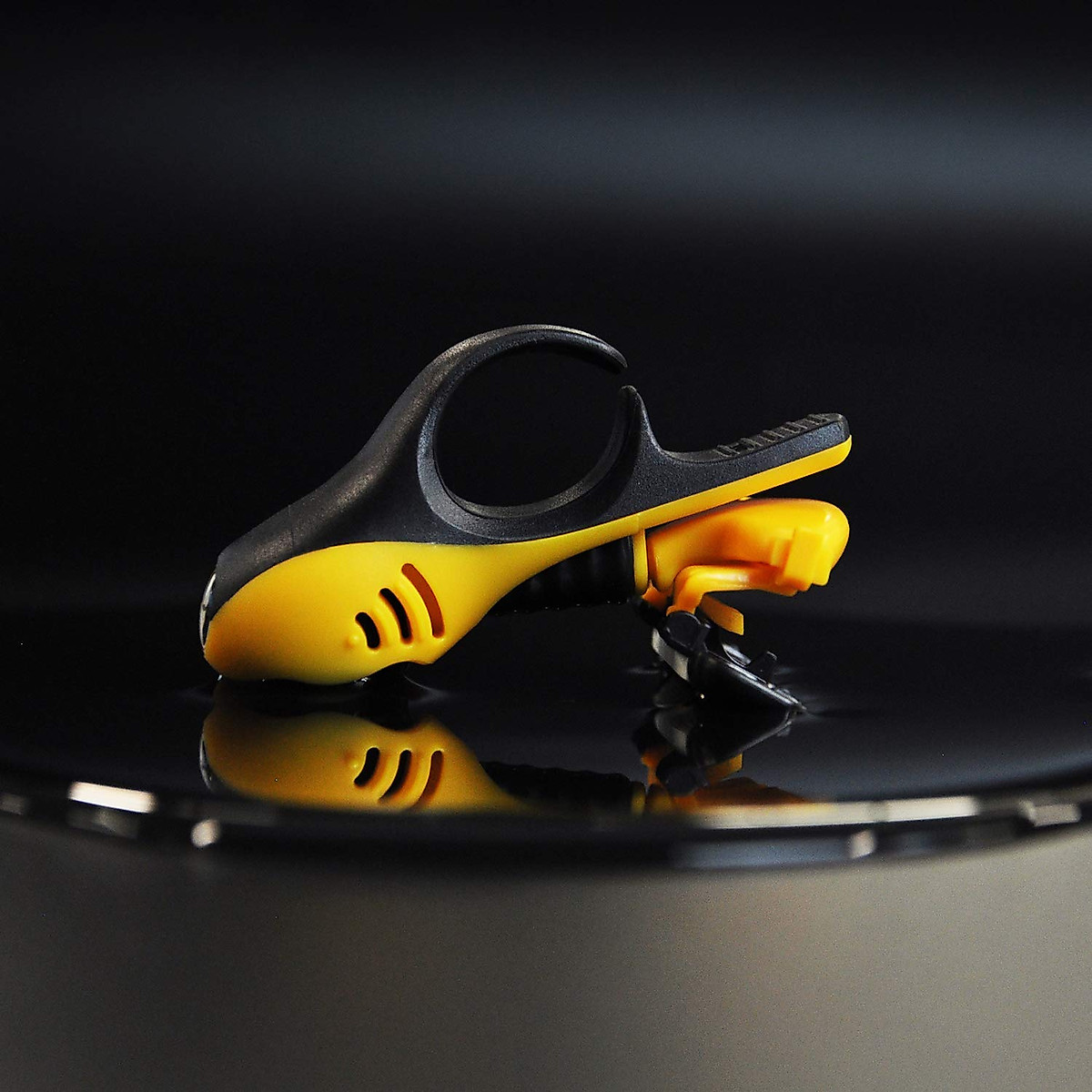 HeadBlade Moto Men's Head and Skull Shaving Razor - Revolutionary Dual Active Suspension