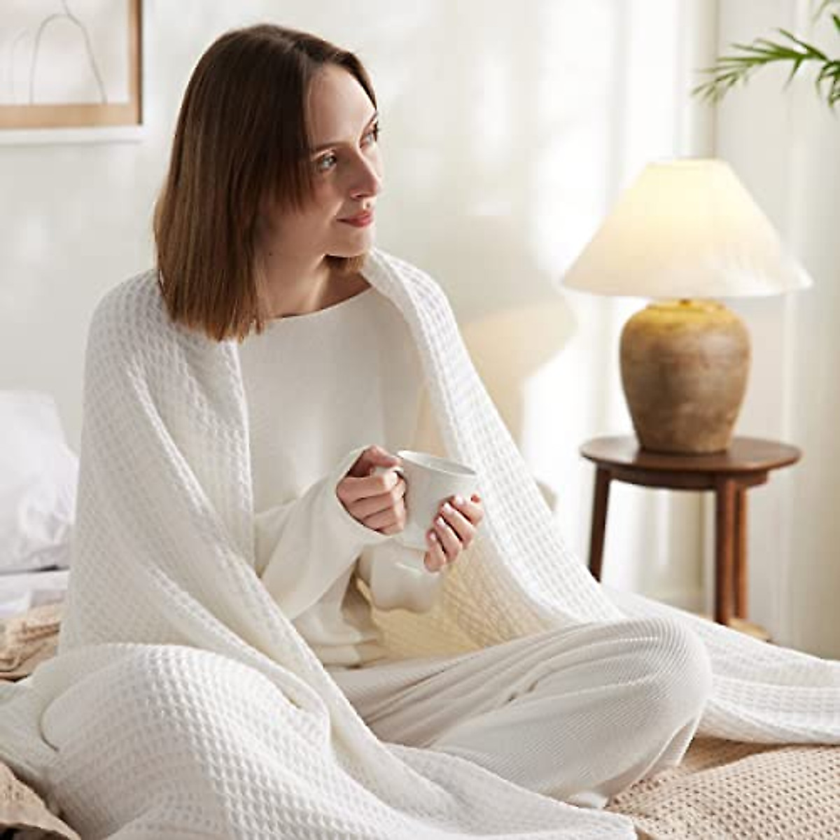 Bedsure 100% Cotton Blankets Queen Size for Bed - 405GSM Waffle Weave Blankets for Summer, White Soft Lightweight Woven Blankets for All Seasons, 90x90 inches