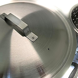 Bayou Classic 4060 60-qt Aluminum Stockpot w/Basket Features Domed Vented Lid Heavy Riveted Handles Perforated Aluminum Basket Perfect For Boiling Steaming and Canning