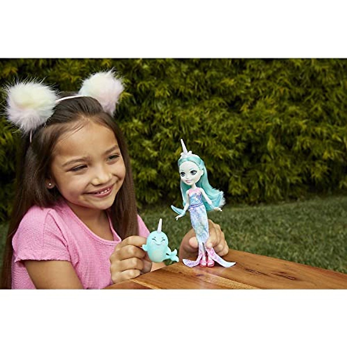Mattel Enchantimals Naddie Narwhal Doll with Sword Figure, 6-inch Small Doll with Removable Mermaid-Inspired Skirt & Accessories