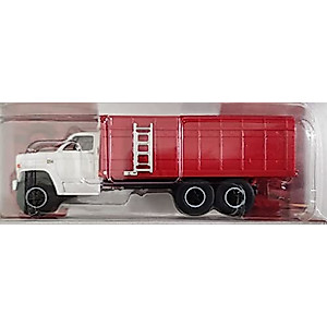 Greenlight 51433-B 1983 Chevy C70 Tandem Grain Truck Red & White 1/64 Scale