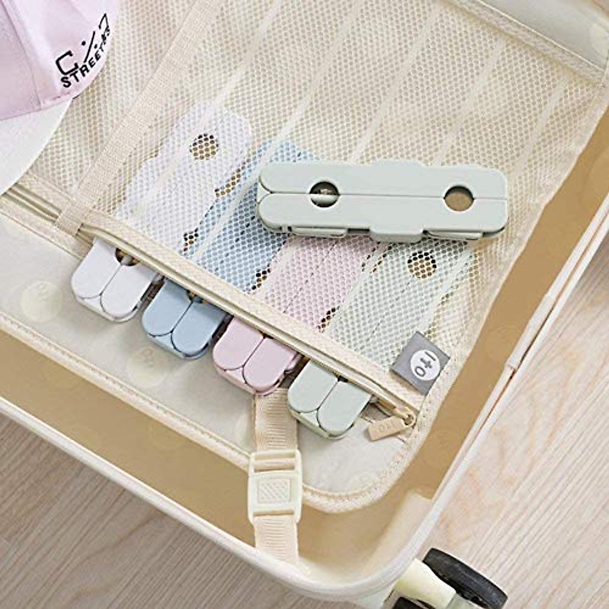 CHMHY 4 Pcs Portable Folding Travel Hangers,Outdoor Hangers, Travel Accessories Foldable Clothes Drying Rack for Travel,Folding Coat Hanger