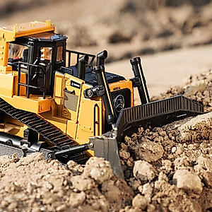 QIYHBVR Remote Control Bulldozer RC 1/16 Full Functional Construction Vehicle, 2.4Ghz 9 Channel Dozer Front Loader Toy with Light and Sound for Kids Age 6, 7, 8, 9, 10 and Up Years Old