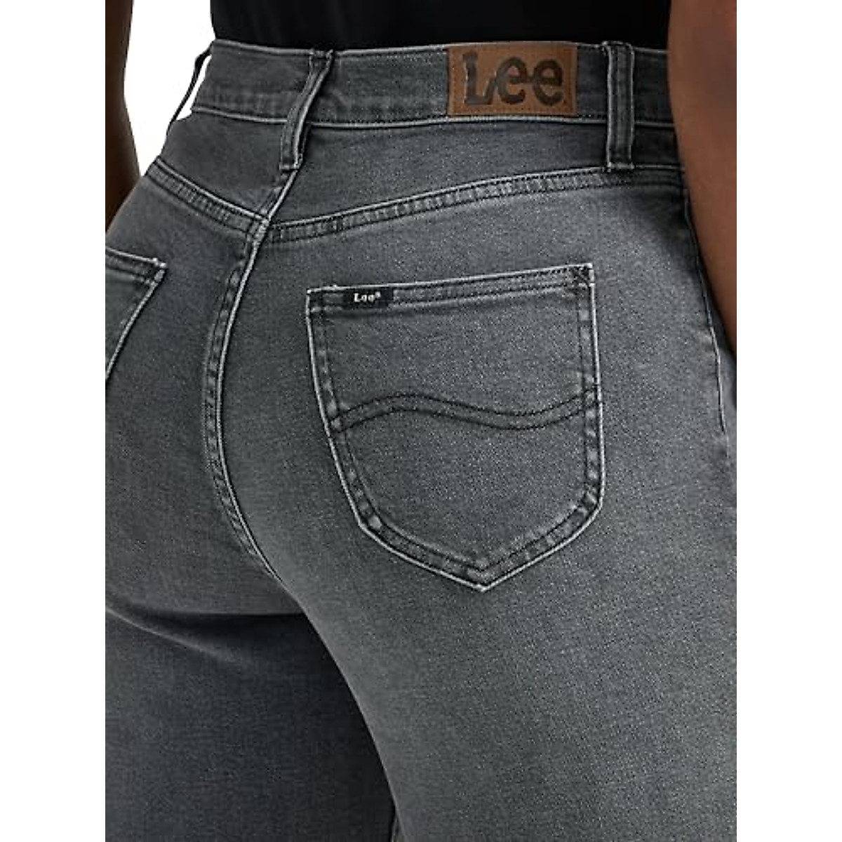 Lee Women's Legendary High Rise Mom Jean, Washed Black, 6