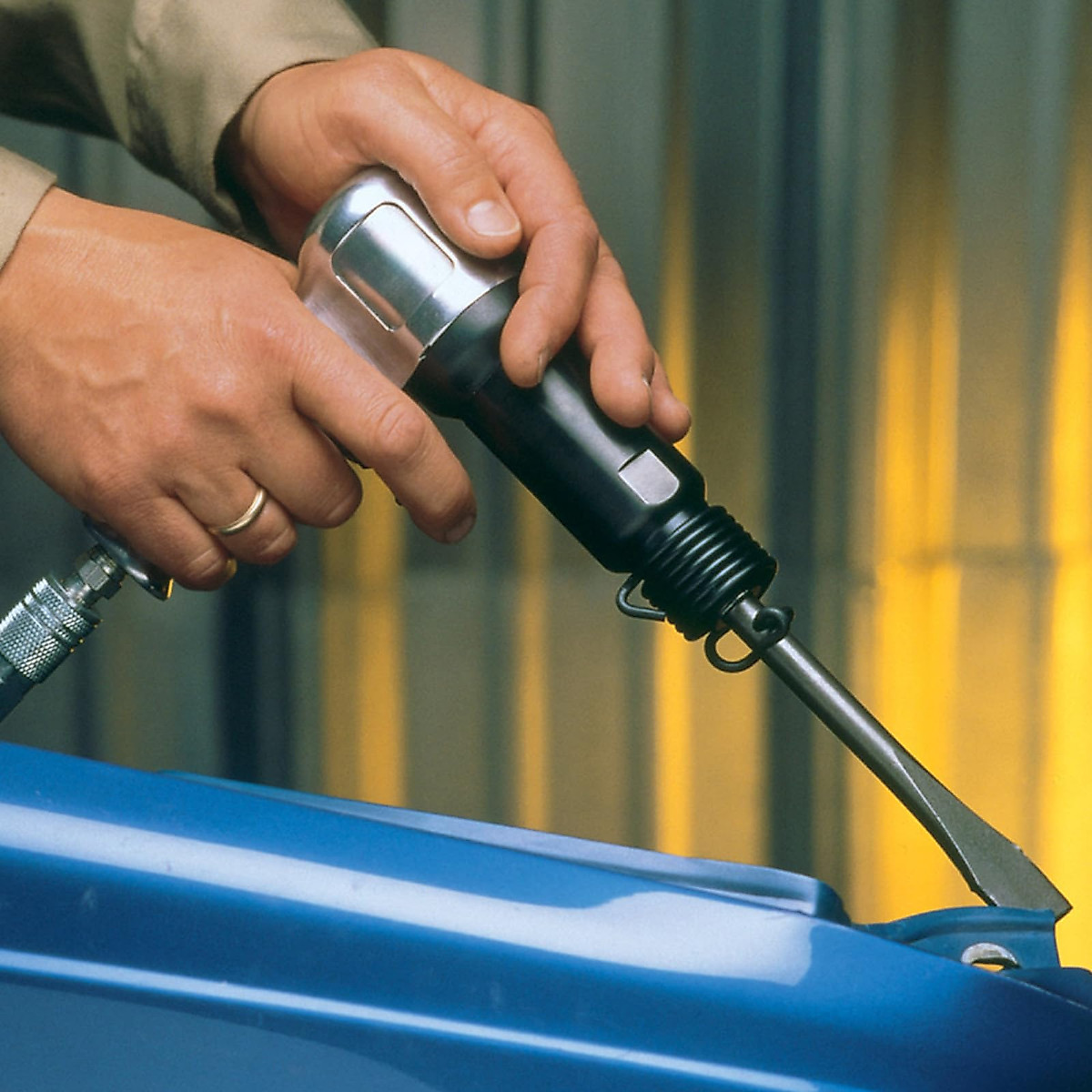 Angoily 6 Pcs Pneumatic Shovel Spring Air Fittings Air Chisel Air Tool Set Air Spring Retainer Pneumatic Chisel Accessories Pneumatic Chisel Spring Retainer Air Hammer Retaining Springs