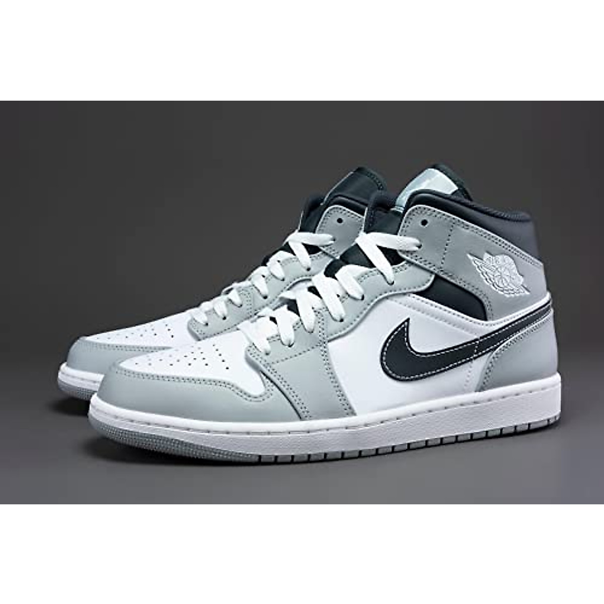 Nike Men's Air Jordan 1 Mid Fitness Shoes, Gray, Size 8 US