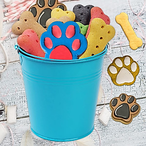 6 PCS Bone and Dog Footprints Cookie Cutters Set, Metal 3 Sizes Dog Bone Footprints Shape Cookie Cutters, Dog Theme Party Cookie Cutter Dog Treats Cutters Molds for Homemade Treats and Baking