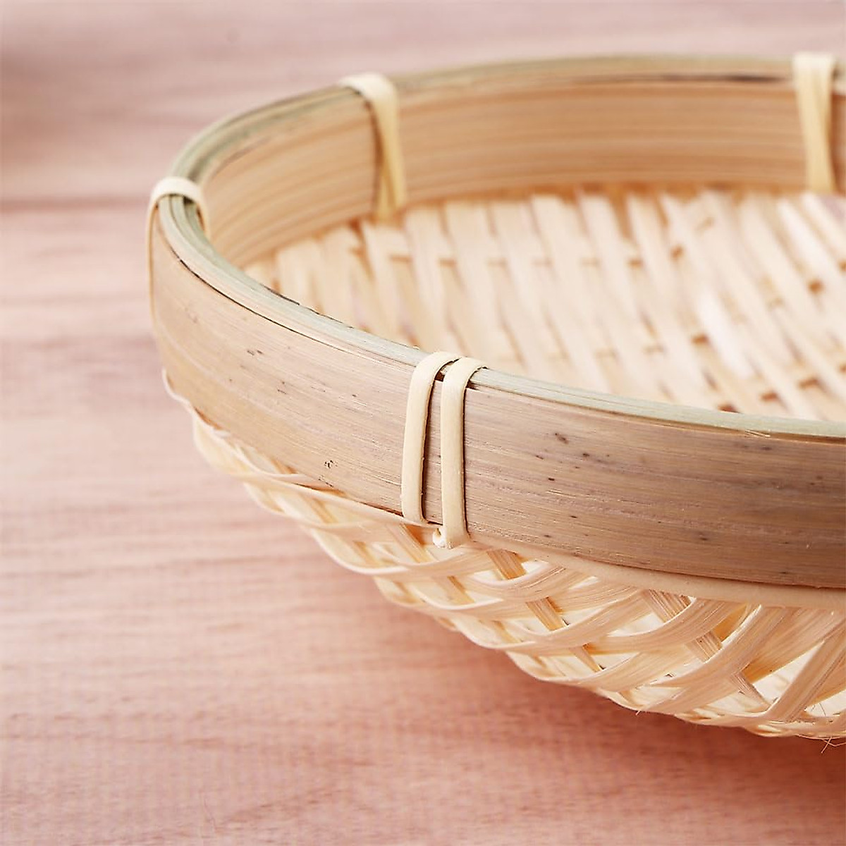 Vctitil 5.1inch/5.9inch Bamboo Basket Tray Fruit Holder Handmade Round Flat Basket Woven Round Dustpan Decor Ornaments Kitchen Storage(15cm)