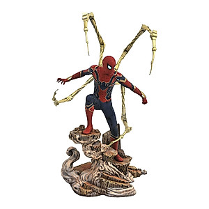 Diamond Select Toys Marvel Gallery: Avengers Infinity War Movie Spiderman PVC Gallery Figure