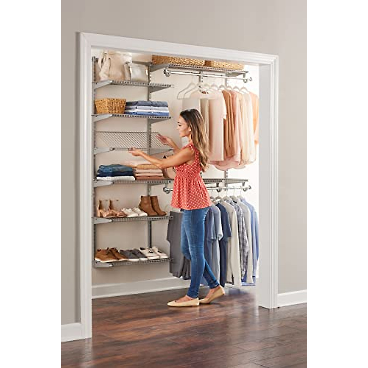 Rubbermaid Configurations Deluxe Custom Closet Kit, 3-6 Ft. Adjustable Metal Wire Shelving, Titanium Finish, Expandable Organization System, Hardware Included, for Home Closet/Pantry/Laundry/Mudroom