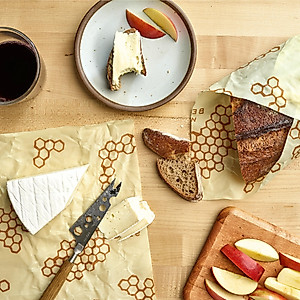 Bee's Wrap - Large Bread Wrap - Made in the USA with Certified Organic Cotton - Plastic and Silicone Free - Reusable Eco Friendly Beeswax Food Wraps