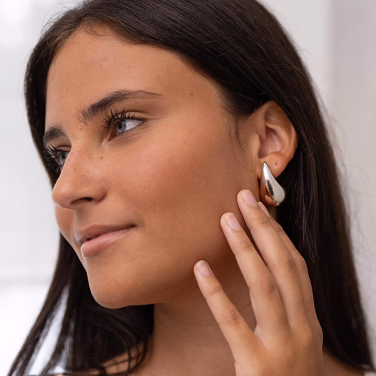 Ava Riley Chunky Gold Earrings, Medium Silver Plated Teardrop Earrings for Women, Chunky Silver Ear Studs Tear Drop S925 Sterling Silver Jewelry