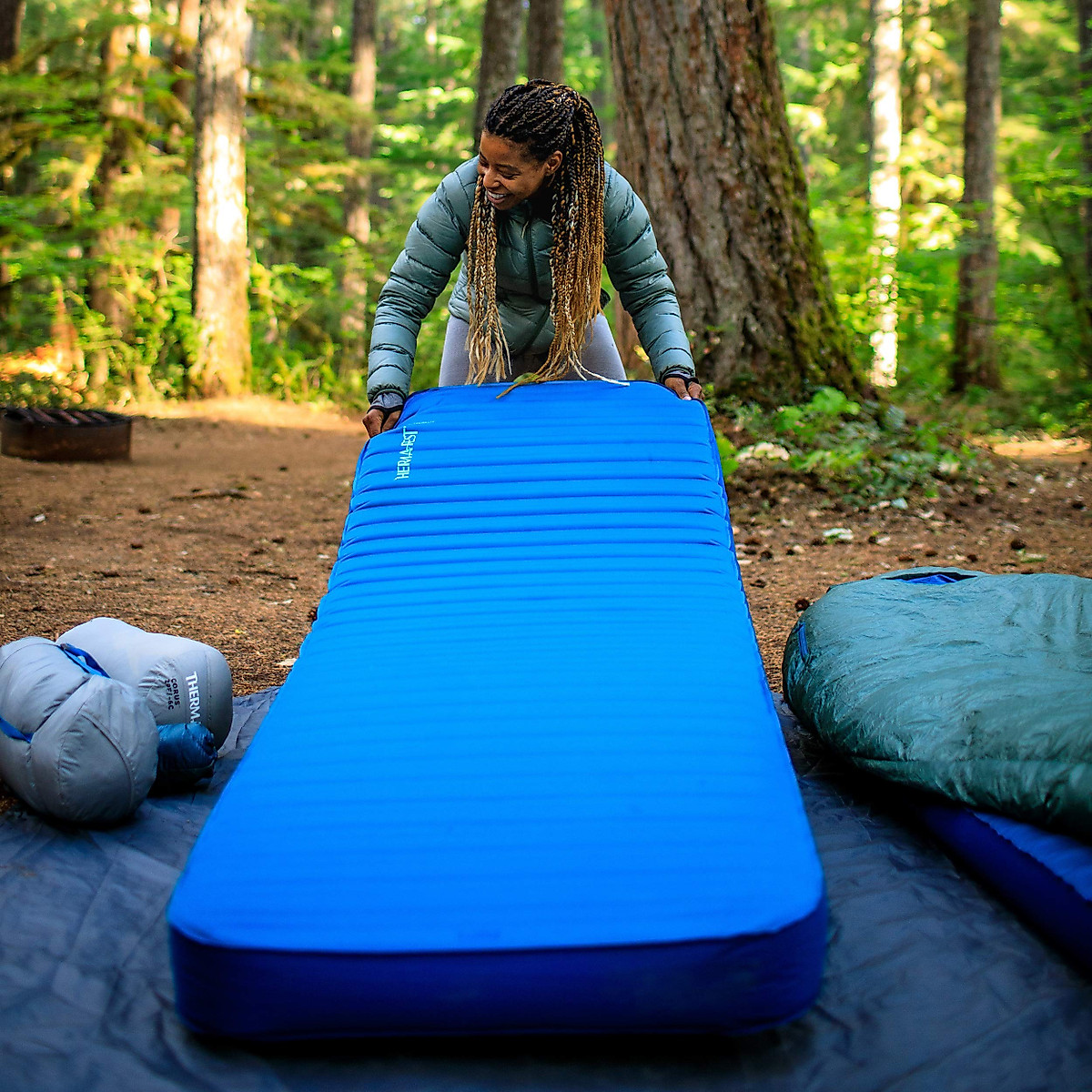 Therm-a-Rest MondoKing 3D Self-Inflating Camping Sleeping Pad, Large - 77 x 25 Inches, Lyons Blue