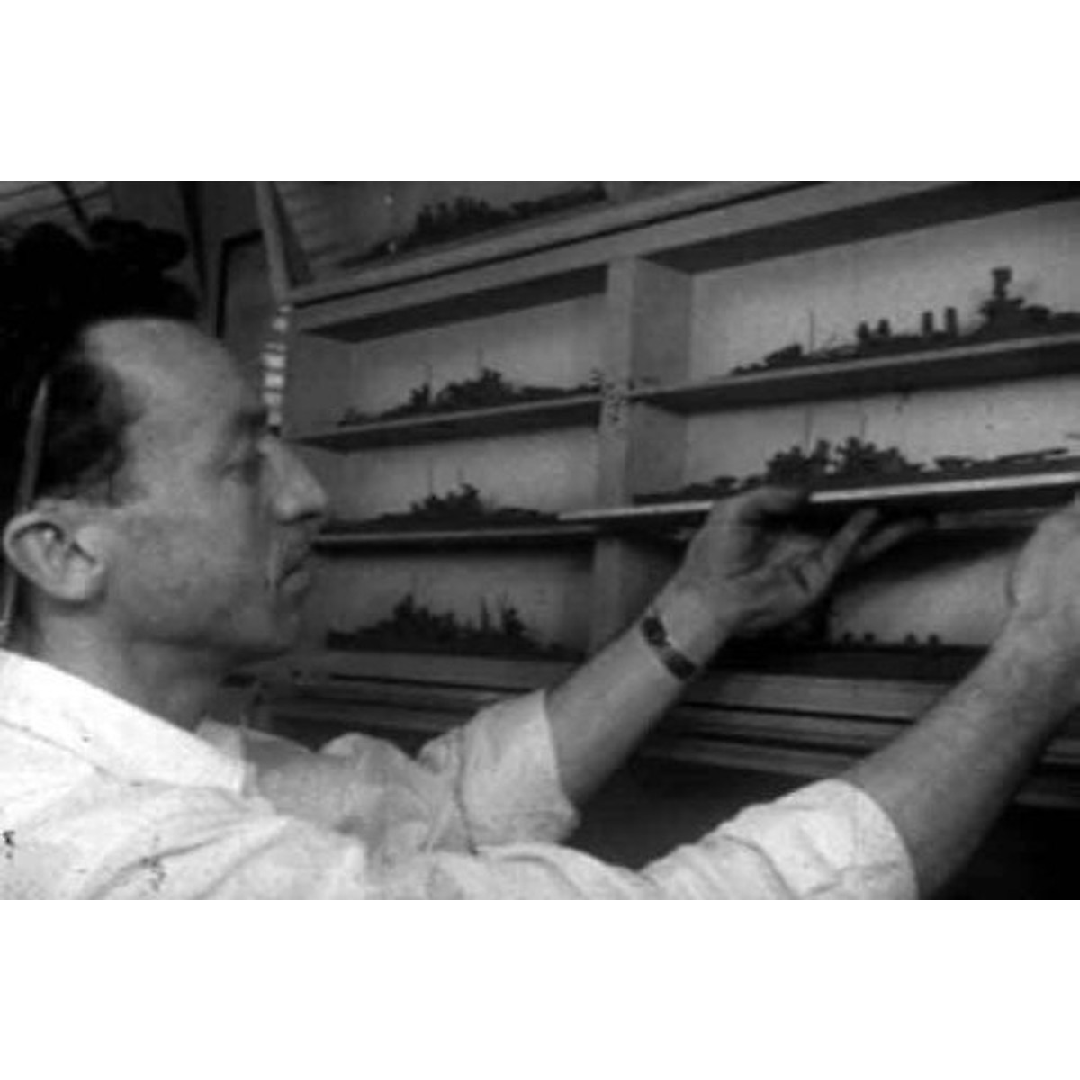 World War 2 Plastic Manufacturing Historical Film: Plastic Age Anniversary DVD (1940)