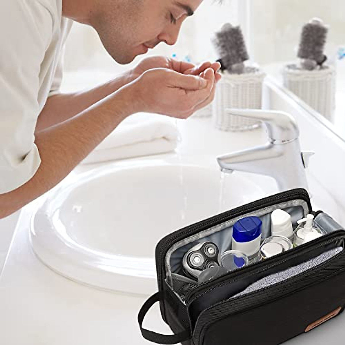 Plus tard Toiletry Bag for Men with Full Open Design, Large Water-resistant Travel Dopp Kit Shaving Bag for Toiletries Cosmetics Accessories, Black