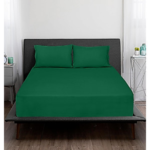 ROYALE LINENS 300 Thread Count 100% Long Staple Combed Cotton Sheet Set - 4 Piece Bed Sheet 1 Fitted Sheet, 1 Flat Sheet, 2 Pillowcase - Breathable Cool & Crisp Percale Sheet Set (Queen, Hunter Green)