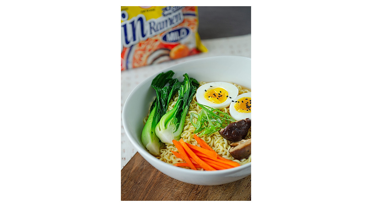 Enjoy Authentic OTTOGI Jin Ramen - 18 Pack of Mild Flavor