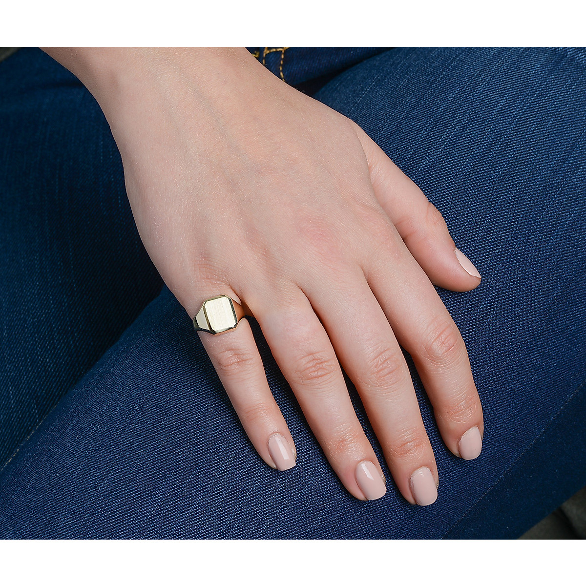 10k Yellow Gold Rectangular Signet Ring (13 mm, size 9)