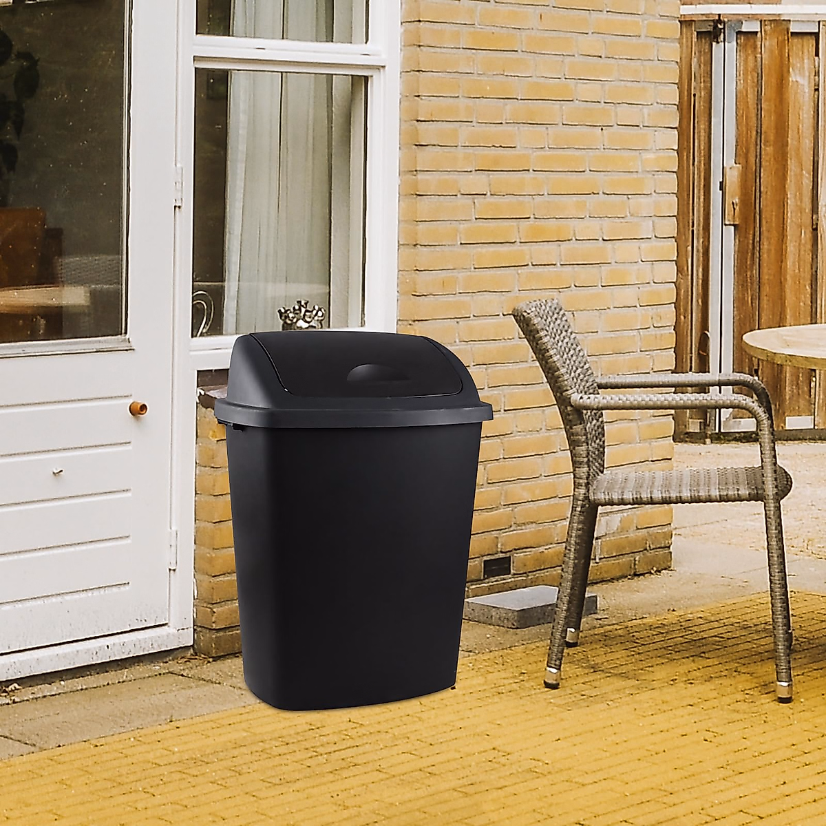 Uumitty Kitchen Trash Can 18.5 Gallon with Swing Lid, 70L Plastic Tall Garbage Can Outdoor and Indoor, Perfect for Commercial Offices, Home Office, 4 Pack