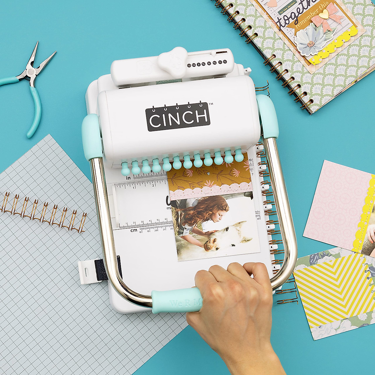 We R Memory Keepers The Cinch Book Binding Machine Version 2 | White