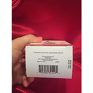 Hallmark Keepsake Ornament The Peanuts Gang New Years Celebration 6th in Series 2013