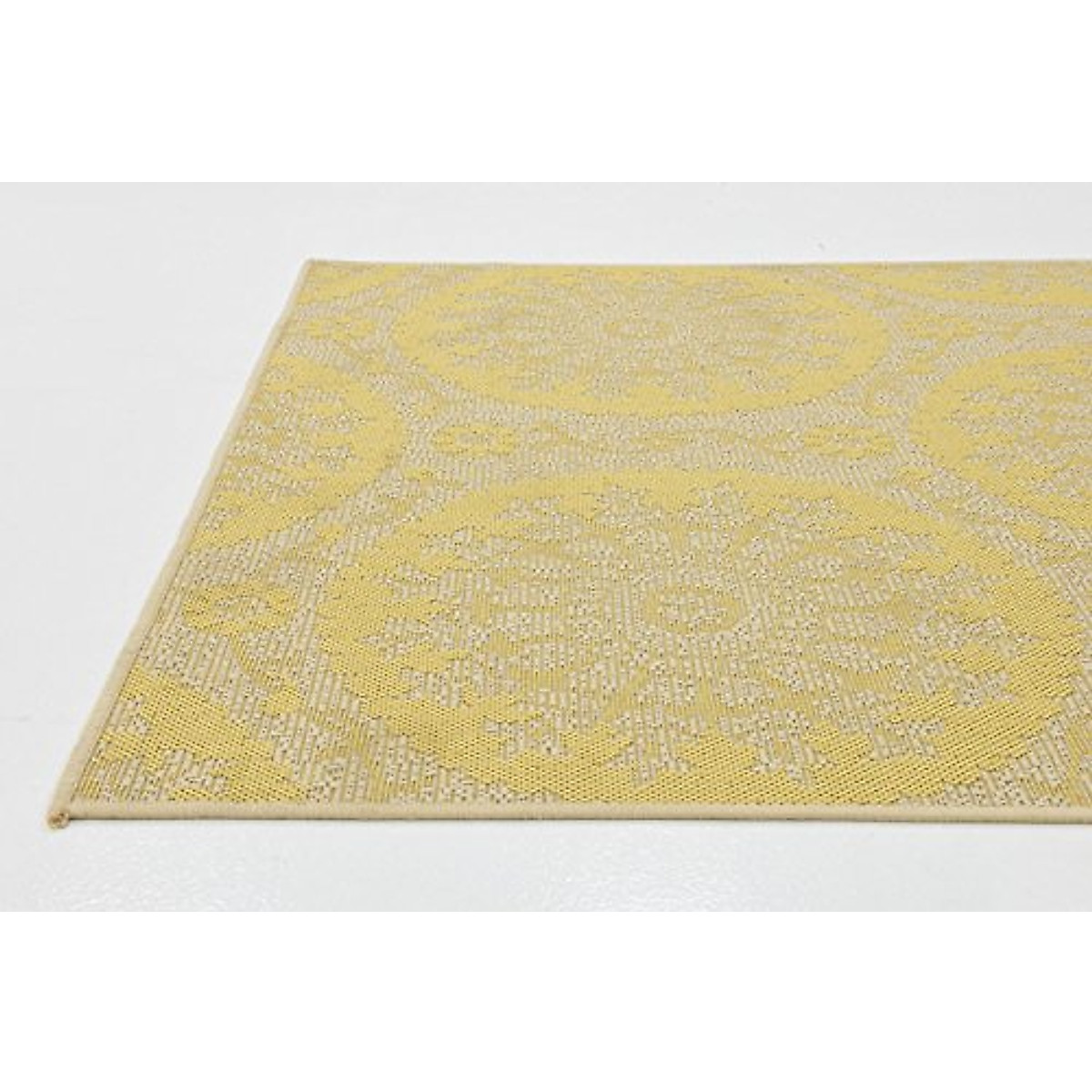 Unique Loom Outdoor Botanical Collection Area Rug - Medallion (4' 1" x 6' 1" Rectangle, Yellow/ Beige)