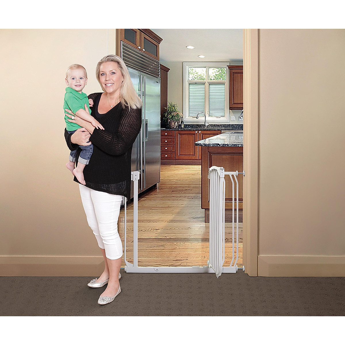 Dreambaby Chelsea Auto Close Security Gate in White Value Pack (Includes 2 Gates and 2 Extensions)