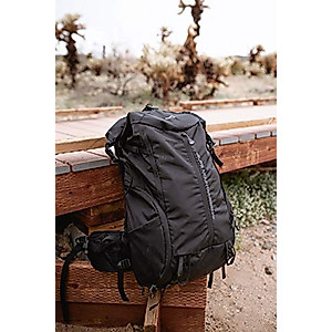 ALPS Mountaineering Black, 35-45L