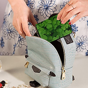 St Patrick's Day Green Seamless Shamrock Clover Lucky Four Leaves Grey Credit Card Coin wallet, RFID Blocking Compact Women Leather Card Holder, Key Change Organizer, Zipper Purse Clutch Pouch