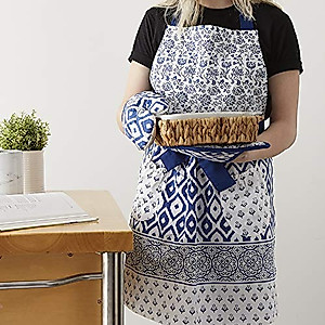 DII Kitchen Gift Set Collection, Apron, Pot Holder & Oven Mitt, Blue Market, 3 Piece