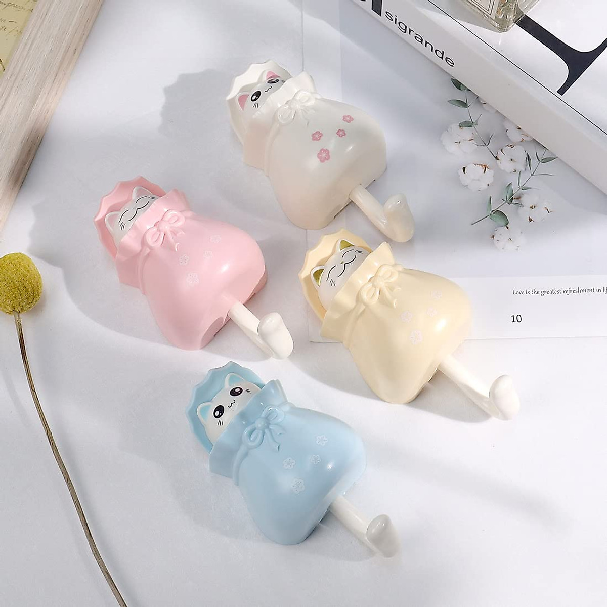 Cute Wall Hooks, 4 Pcs Adhesive Cat Key Holder for Room Decor, Cat Coat Hooks Heavy Duty Wall Mounted for Towel Backpack Hat Scarf Hanging Decorations