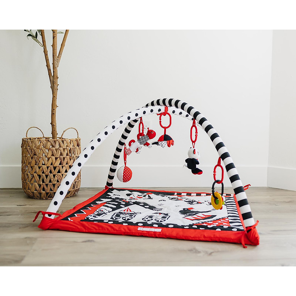 Black, White & Red Activity 3D Playmat & Gym