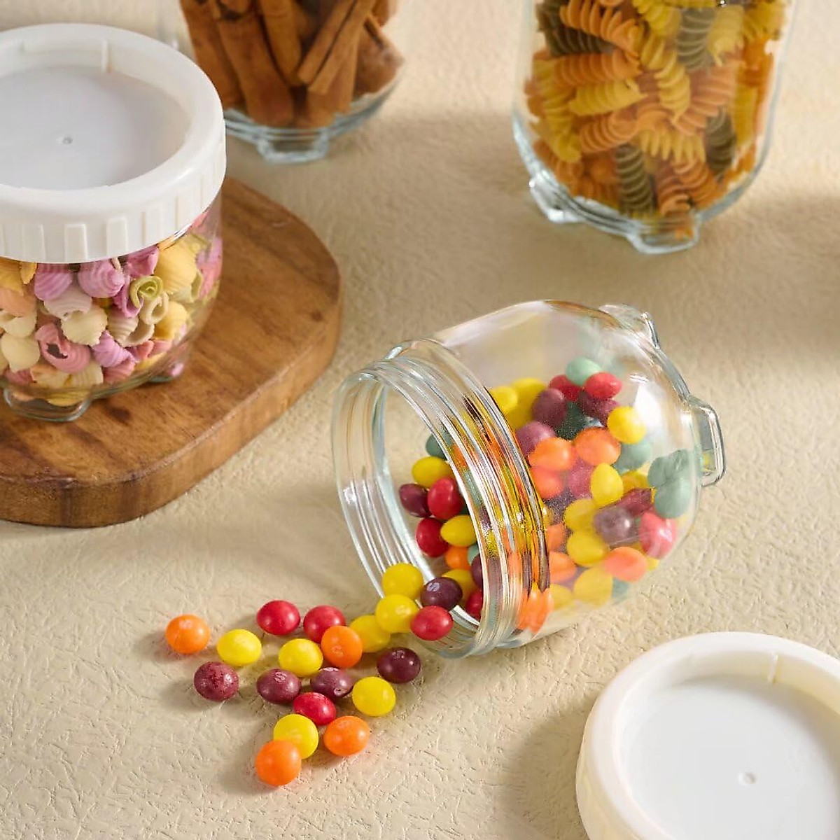 Hoa Kinh Glass Food Storage Jars with Lids, 20oz 6Pack Leak Proof Small Stackable Glass Jars Kitchen Canisters for Overnight Oats, Cereal, Clear Empty Glass Jars with Lids for Kitchen(White 6Pack)