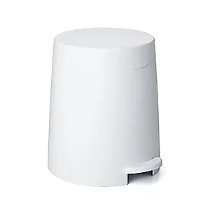 Superio Small Trash Can with Lid 3 Lite, Plastic Mini Waste Bin 0.75 Gallon, Modern Flat Lid Step Trash Can with Foot Pedal, Bathroom, Bedroom, Office, Under Desk, Soft Close (White)