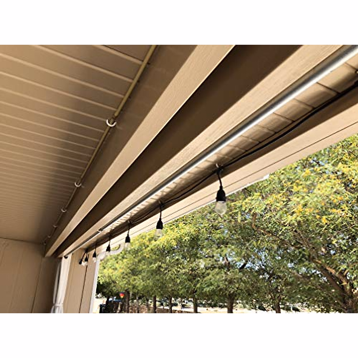 Alumahangers Flat 3" (24PK) Plastic Alumahooks for Insulated Covers. Made in The USA. Great for String Lighting and Light Weight Decorations.