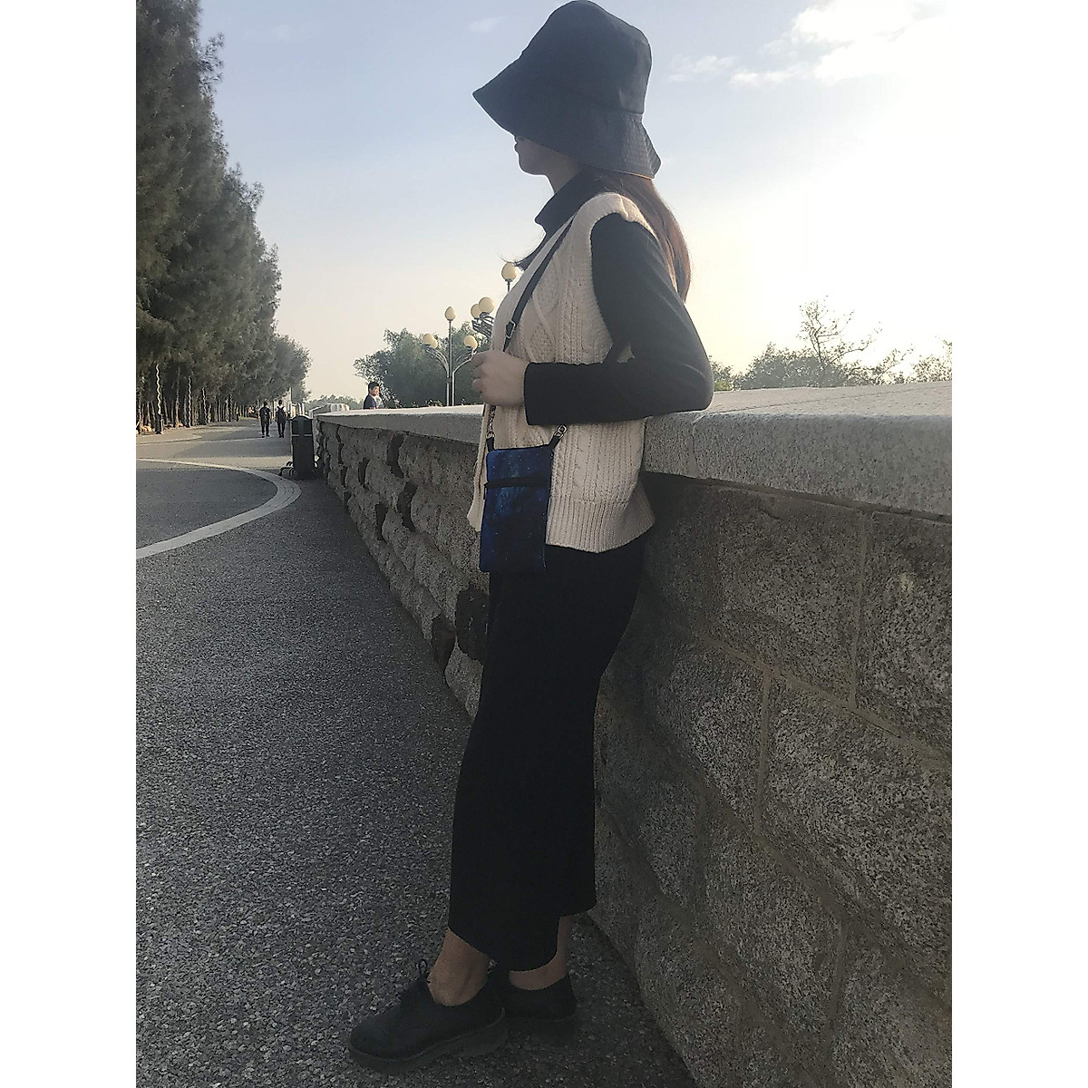 VIEEL Crossbody Bag - Cell Phone Purse Bag with Shoulder Strap (Blue)