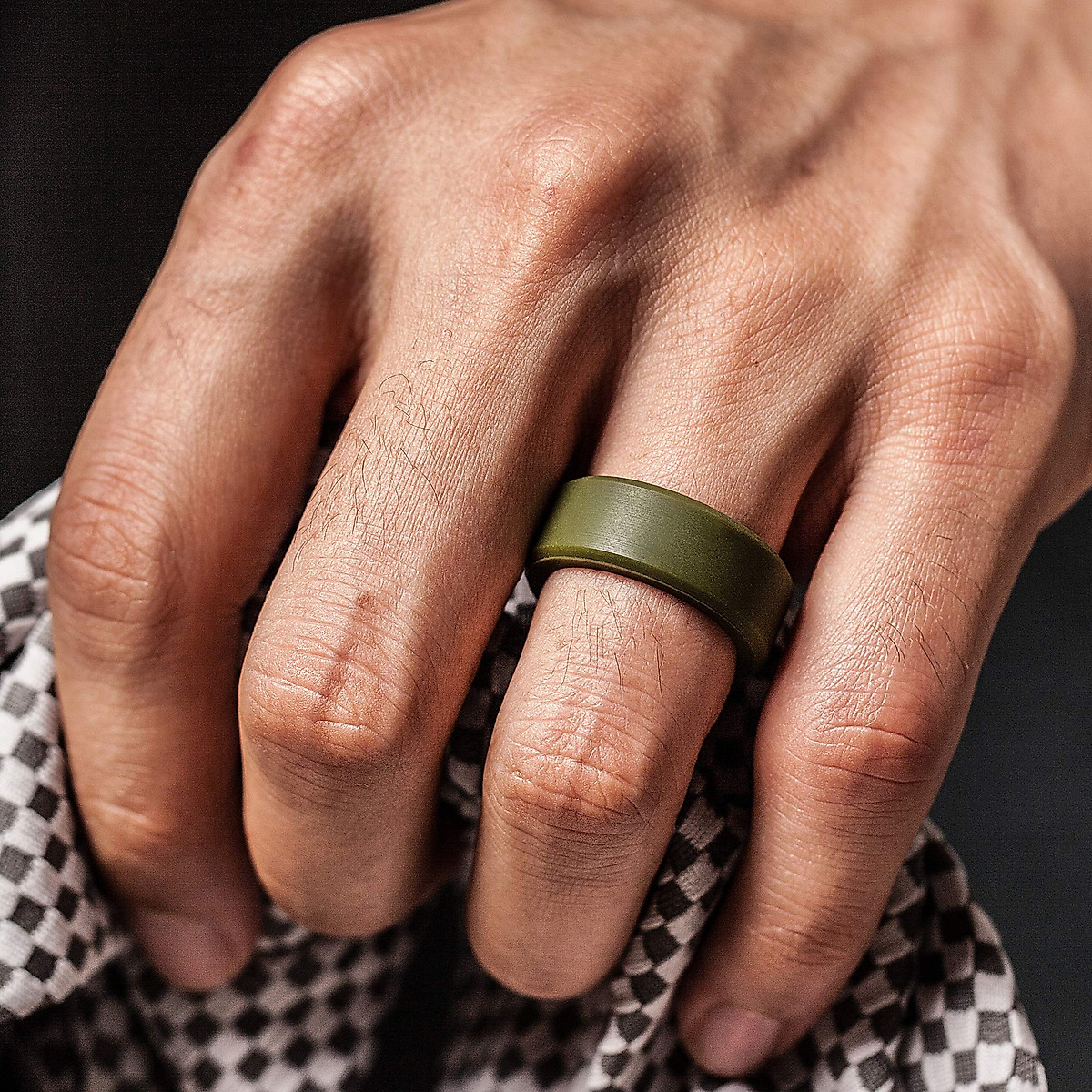 ThunderFit Silicone Rings for Men, Flat Top Angled Edge Rubber Wedding Bands 9.8mm Wide 2mm Thick - 1/4/7 Variety Multipack (Dark Blue, Dark Green, Black, Dark Grey - Size 9.5-10 (19.8mm))