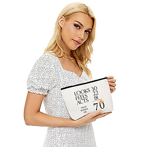 70th Birthday Gifts for Women-That Make Me 70-1955 Birthday Gifts for Women, 70 Years Old Birthday Gifts Makeup Bag for Mom, Wife, Friend, Sister, Her, Colleague, Coworker(Makeup bag-70th Unicorn)