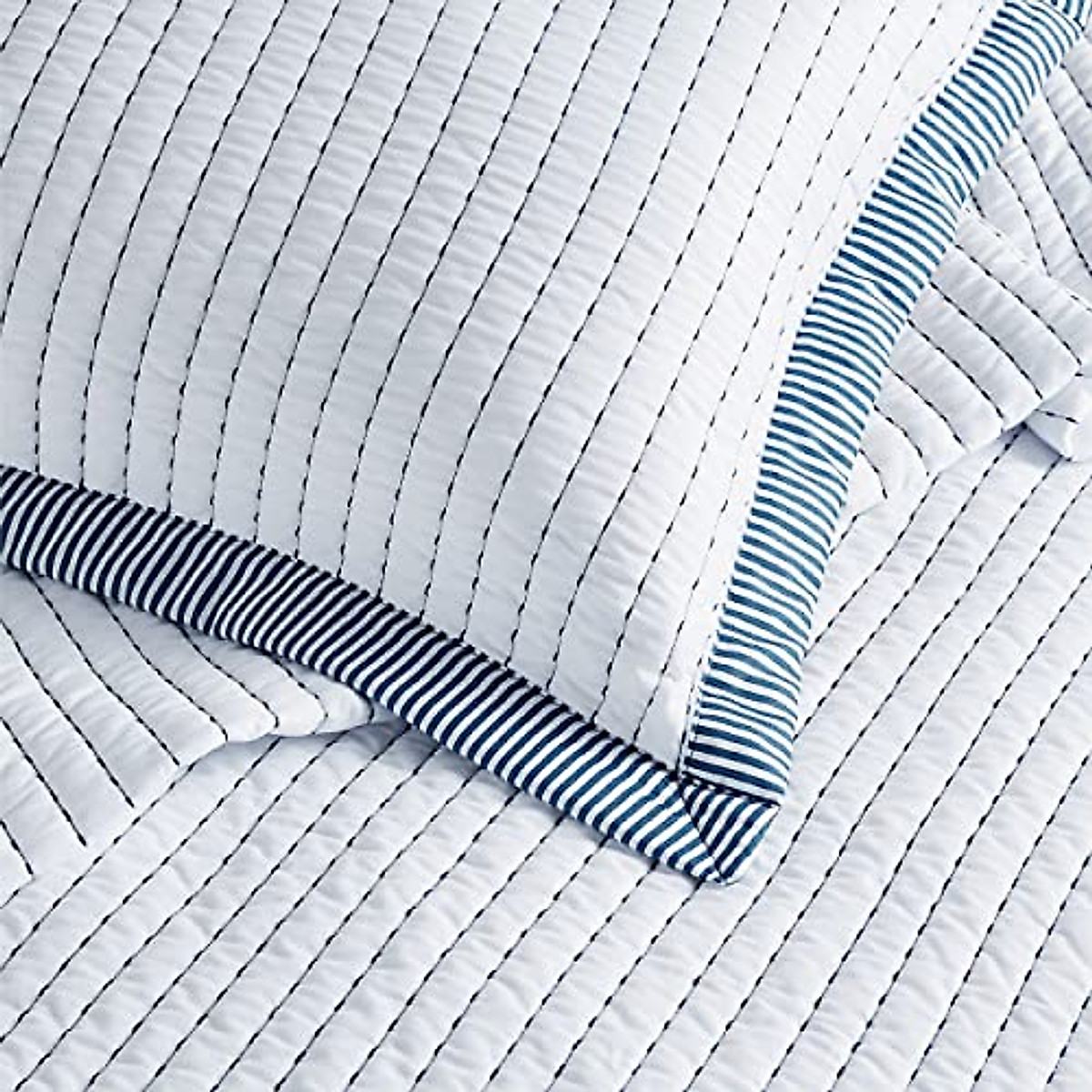 Bedsure White Quilt Queen Size and Queen Comforter Set Grey, Soft Quilt Bedding Set for All Seasons