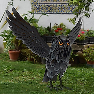Natelf Solar Owl Decoy Sculptures & Statues Halloween Decoration, Standing Metal Bird Deterrent to Scare Birds Squirrels Away for Outdoor Garden Yard Patio, Black