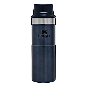 Stanley Classic Trigger Action Travel Mug 16 oz –Leak Proof + Packable Hot & Cold Thermos – Double Wall Vacuum Insulated Tumbler for Coffee, Tea & Drinks – BPA Free Stainless-Steel Travel Cup, 473 ml.