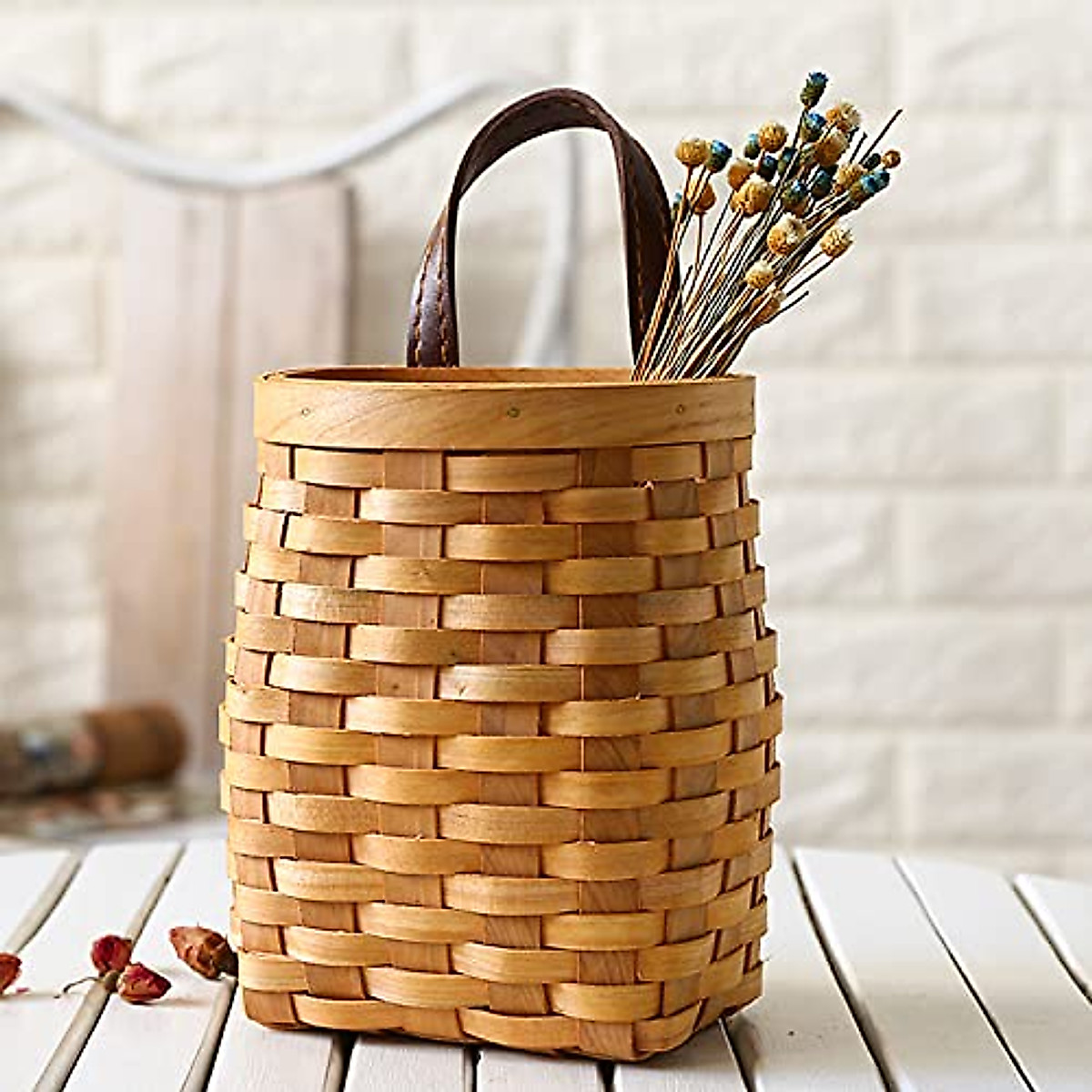 Takefuns Wall Hanging Storage Basket, Natural Bamboo Woven Flower Basket, Wall-mounted Multifunctional Storage Container for Home Decoration (15.5cm)