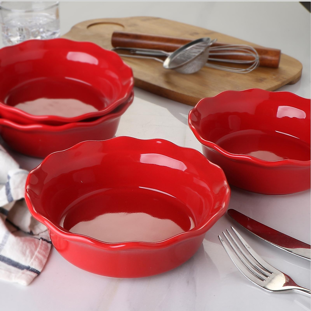 ONEMORE Pie Pans, 6.8 inch Small Chicken Pot Pie Plates 16 oz Deep Dish Pie Pan Ceramic Baking Plates for Dessert Oven Safe Round Baking Dish Pans Set of 4 - Red