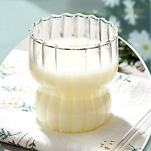 4 Pieces Ripple Drinking Glasses Set 8.8 oz Ribbed Glassware Glass Cups Vintage Fluted Glassware Ribbed Coupe Glass Origami Style Glass Cup Coffee Mug for Cocktail, 4 Glass Straws and Straw Brush